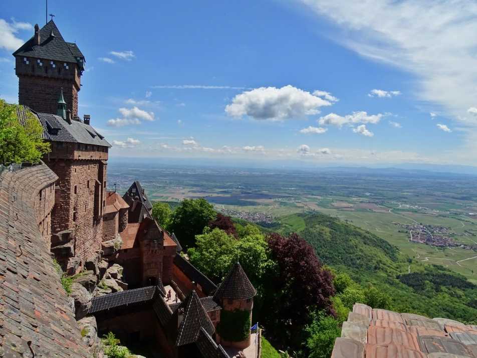 Hochkönigsburg Elsass – Geschichte & Ausblick ins Rheintal | Reisetipps ...